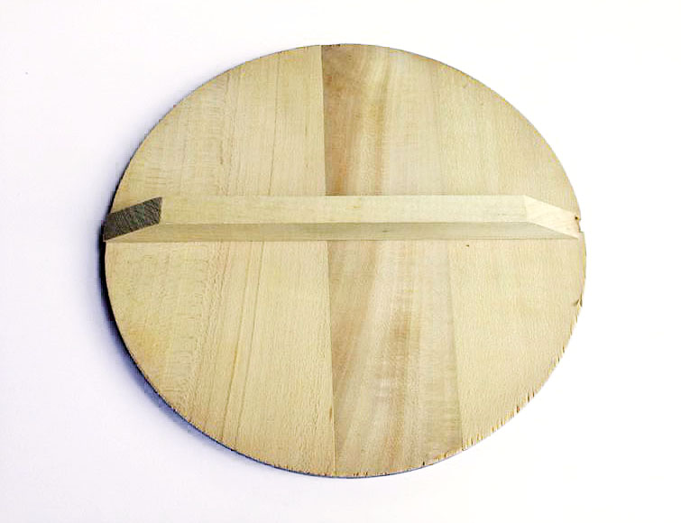 Otoshi·buta, ein Holzdeckel in der japanischen Küche
